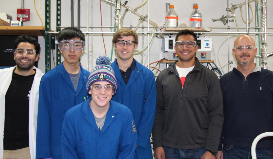 ChE Welcomes Alumnus Jose Navarrete to the Undergraduate Rinker Lab ...